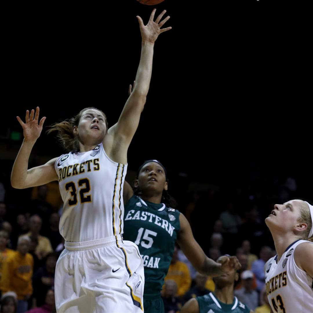 IN PICTURES: UT women fall to EMU - The Blade